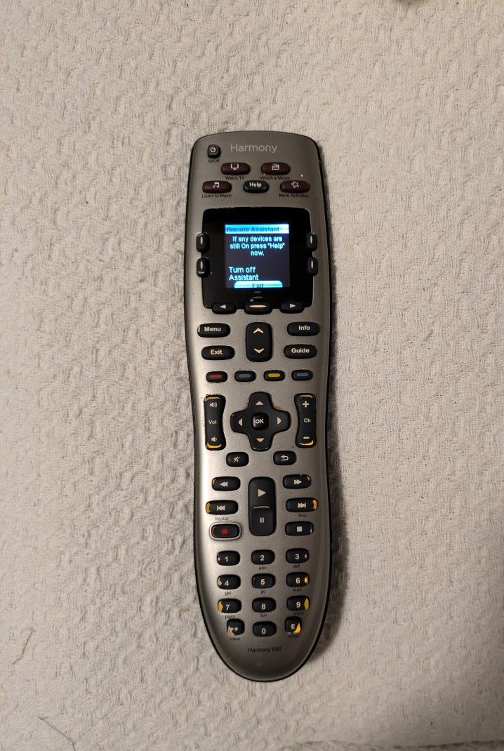 Logitech Universal Advanced Remote Control Harmony 650 for Sale in ...