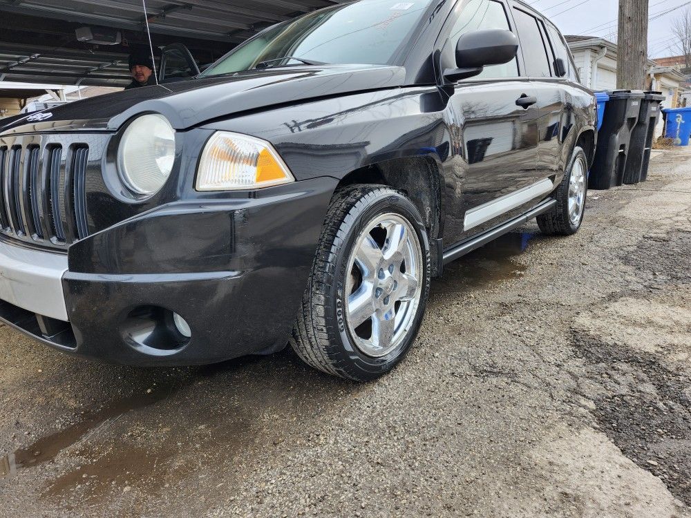2008 Jeep Compass for Sale in Chicago, IL - OfferUp