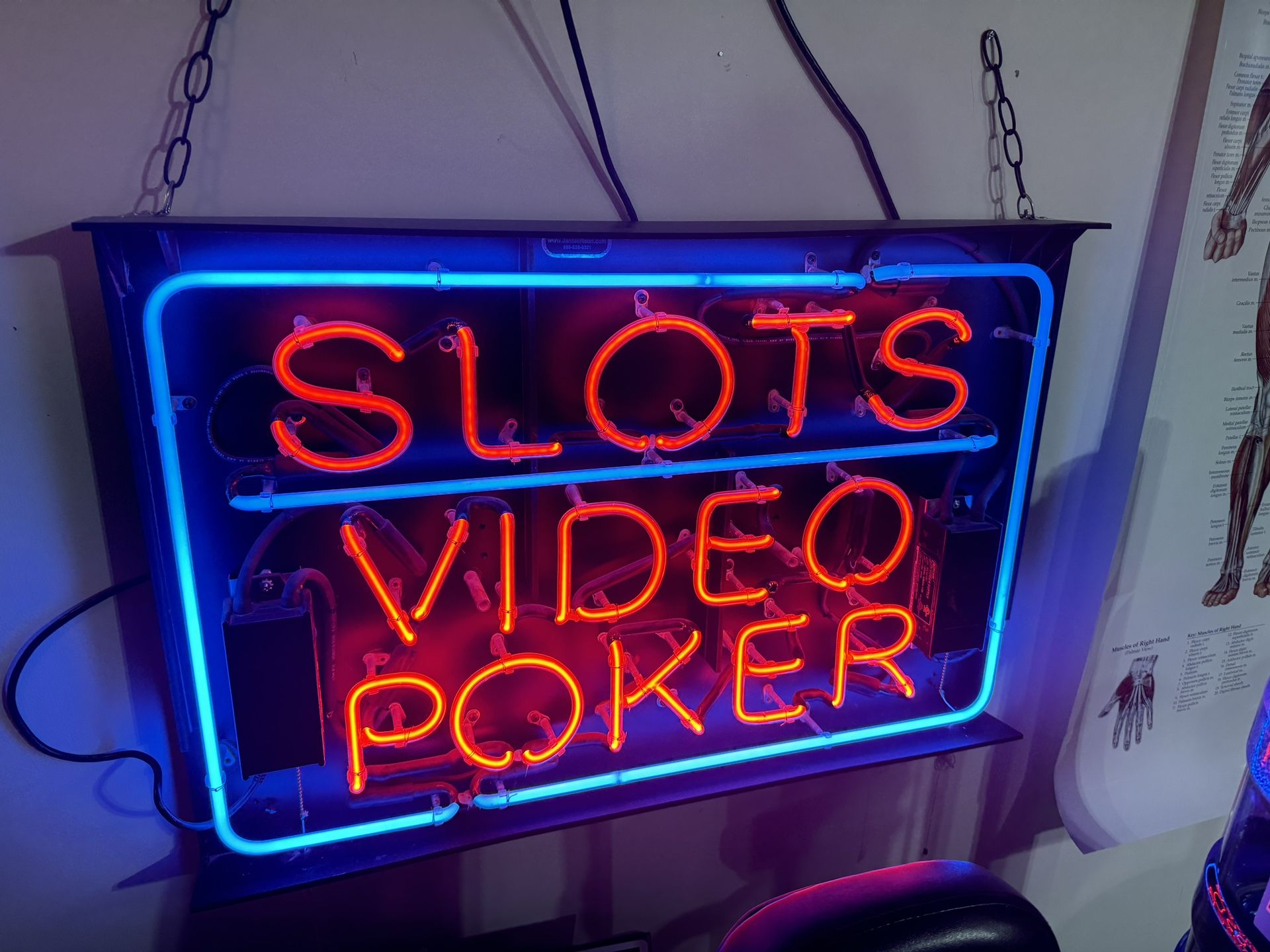 Huge Slots Poker Neon Light for Sale in Algonquin, IL - OfferUp