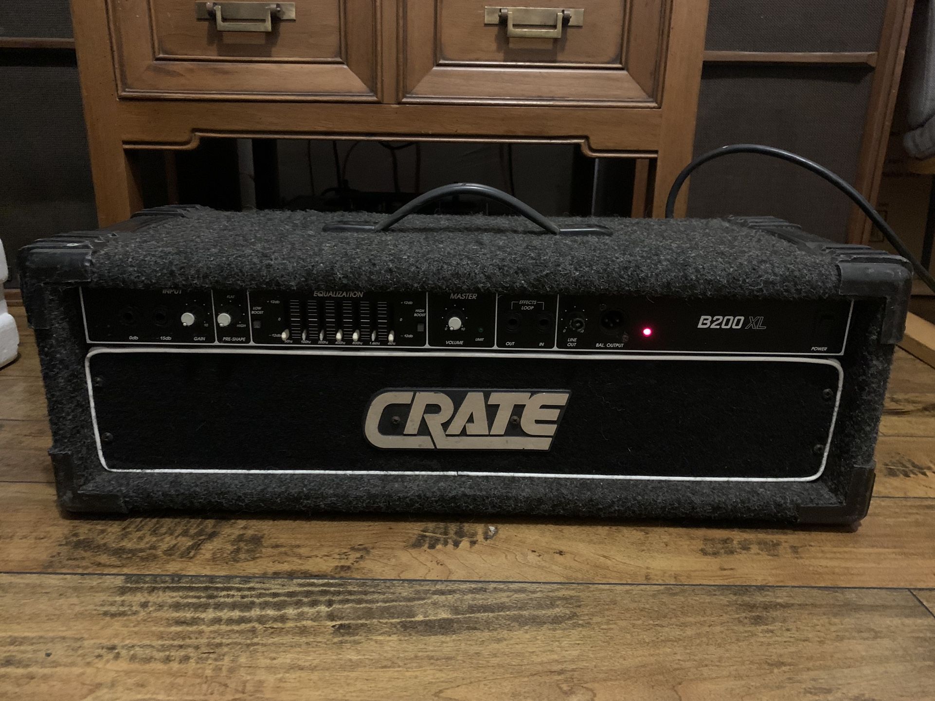 Crate B200XL Bass Amp Head 200 watts for Sale in Los Angeles, CA - OfferUp