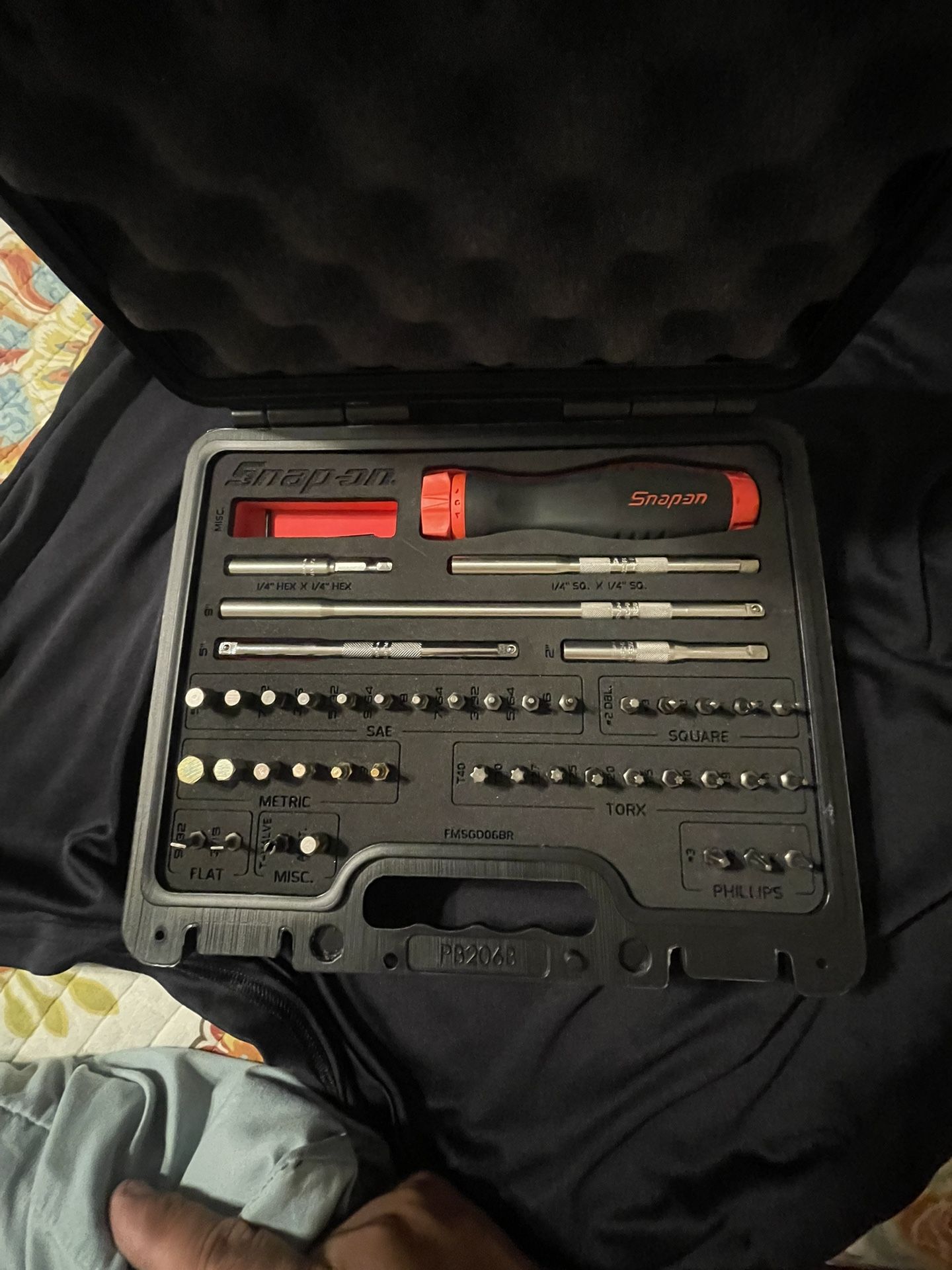 Snap On Red Ratcheting Soft Grip Screwdriver Master 44 Pcs Set ...