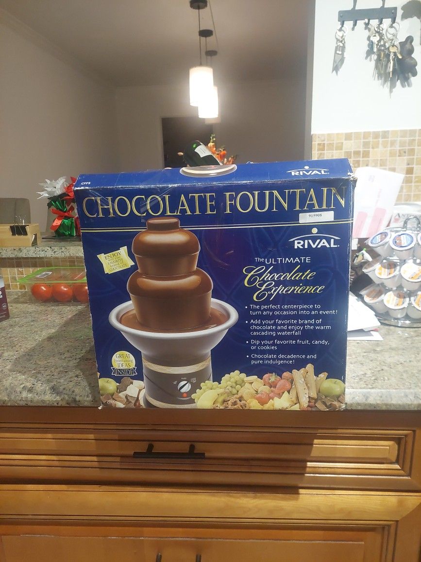 Rival CFF5 Chocolate Fondue Fountain Brand New for Sale in Fort ...