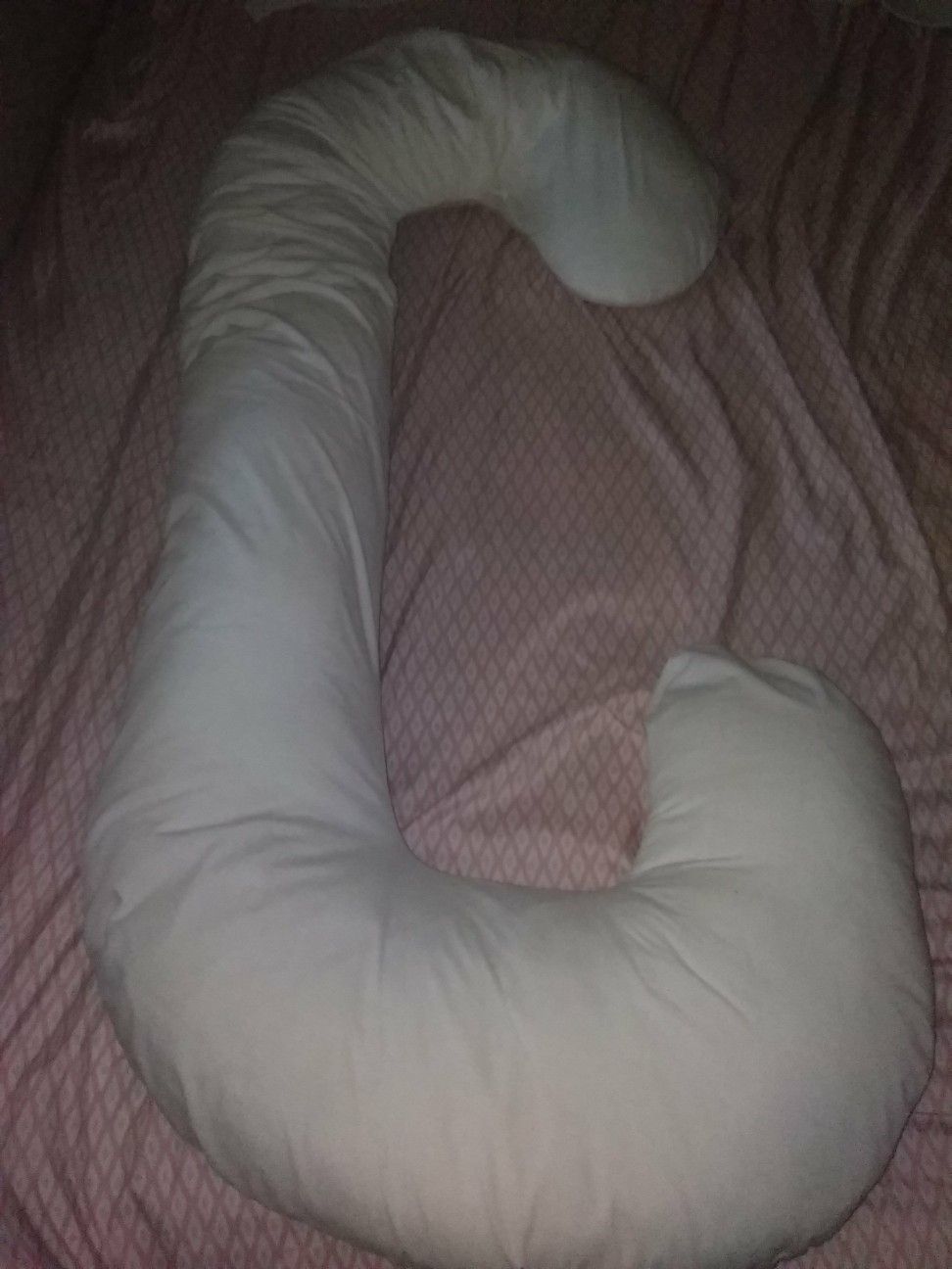 Leachco Snoogle pregnancy pillow for Sale in Arlington, TX - OfferUp
