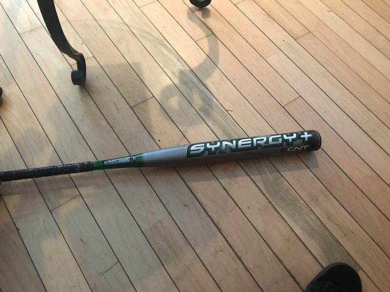 Easton Synergy Softball Bat