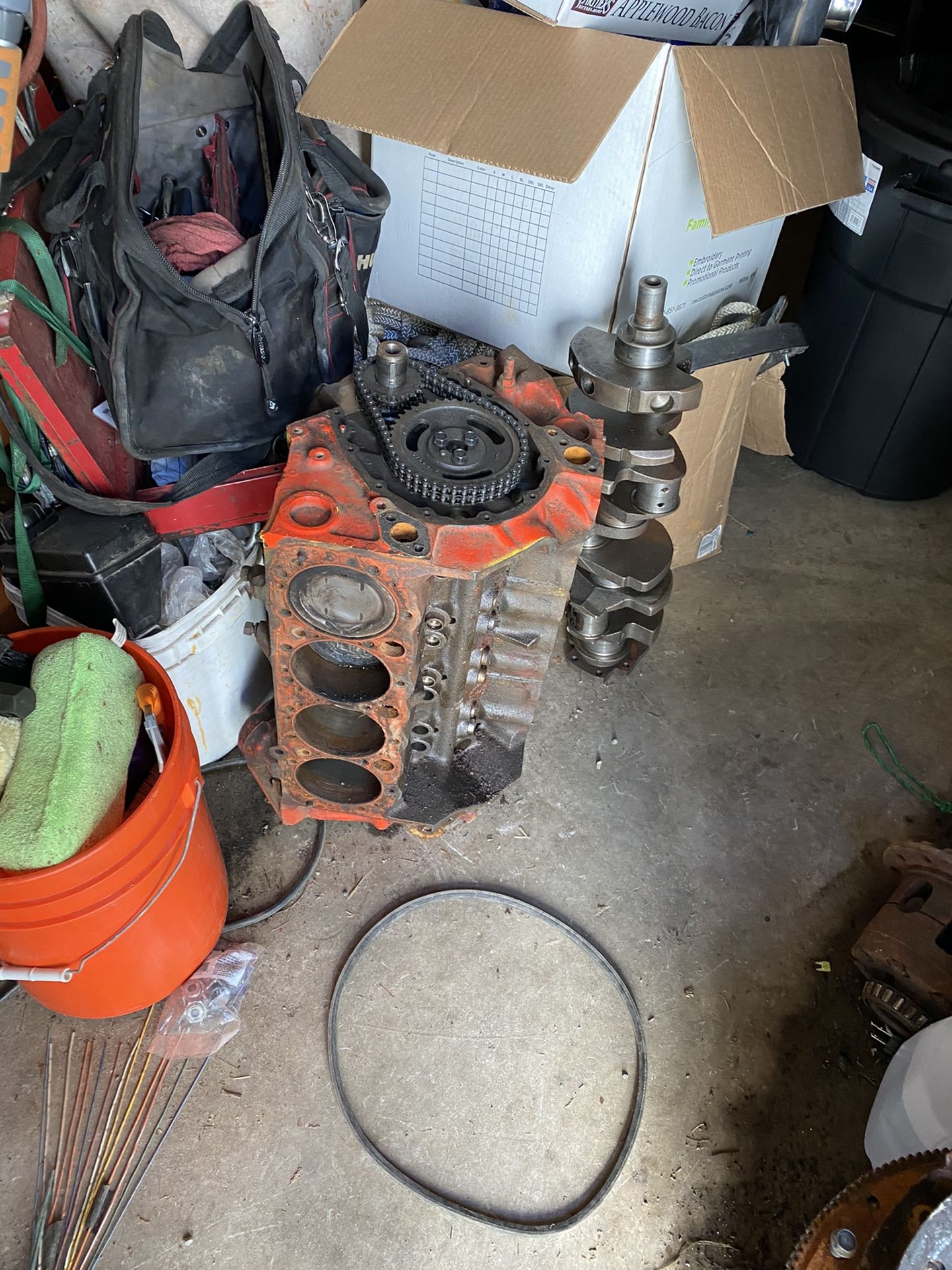 400 Small Bloch Chevy 4 Bolt Main for Sale in Bonney Lake, WA - OfferUp