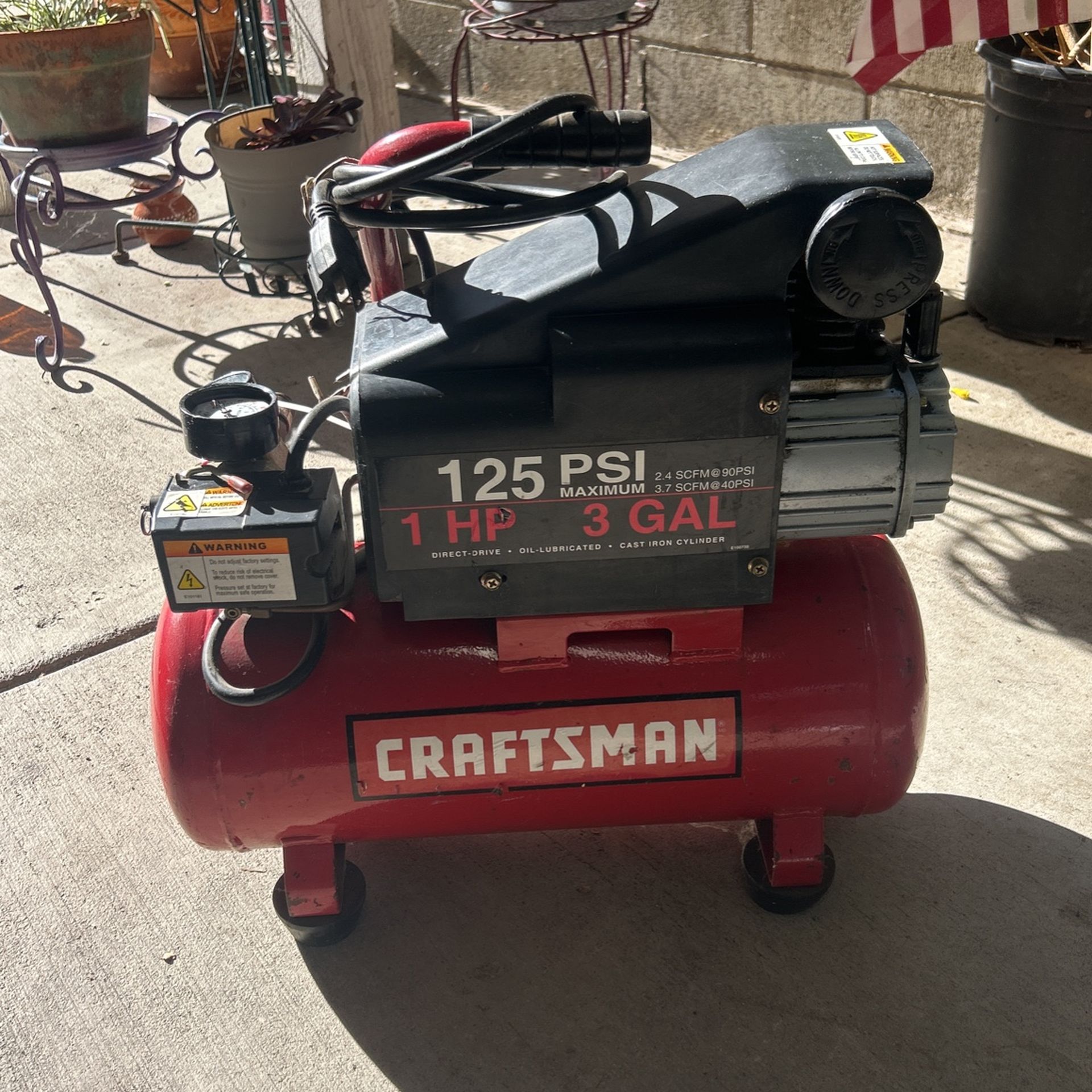 Craftsman 125 PSI 3 Gallons 1 HP Air Compressor for Sale in Rowland ...
