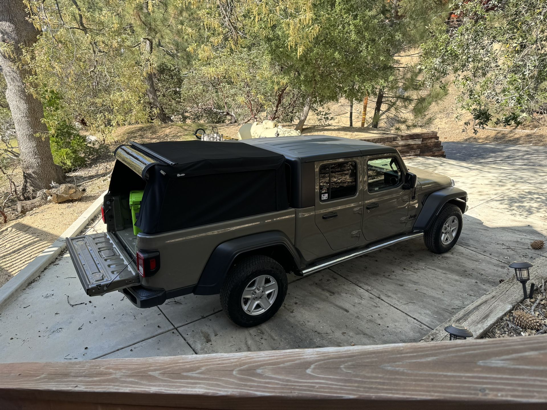 Jeep Gladiator Soft Topper for Sale in San Marcos, CA - OfferUp