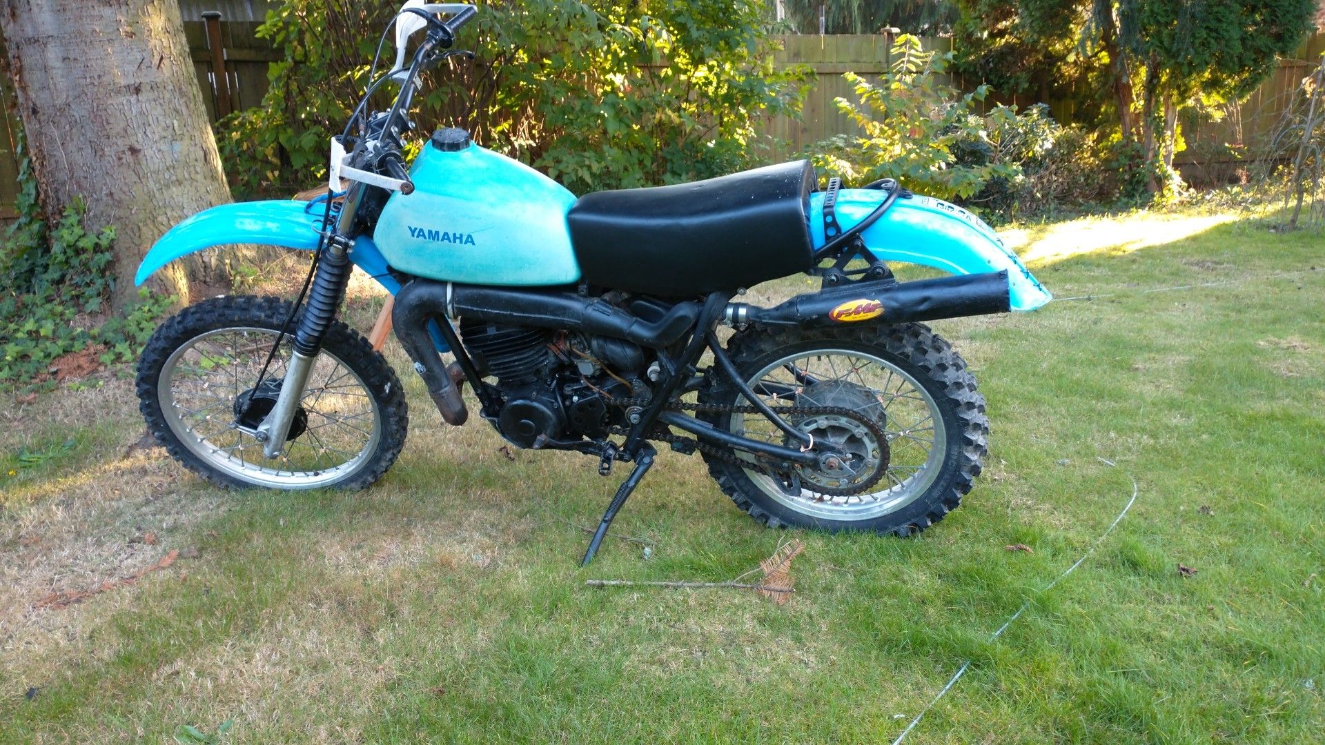 1978 it400 runs with title for Sale in Lynnwood, WA - OfferUp