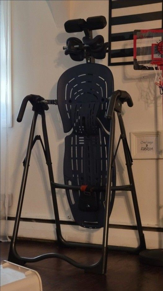 Teeter Hang Ups EP-560 Inversion Table for Sale in Queens, NY - OfferUp