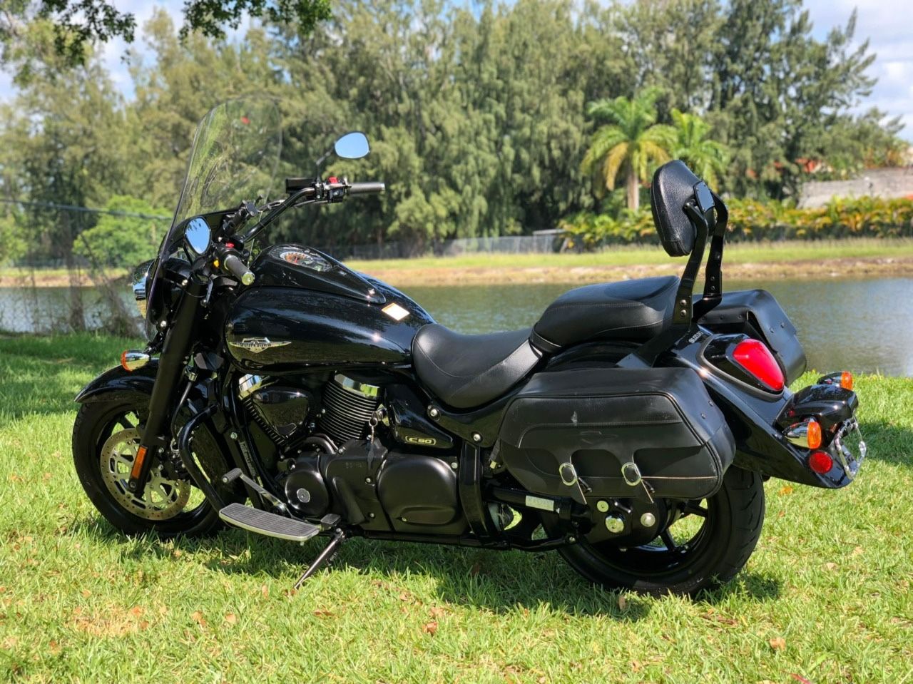 2014 SUZUKI BOULEVARD C90 BOSS for Sale in Sunny Isles Beach, FL - OfferUp