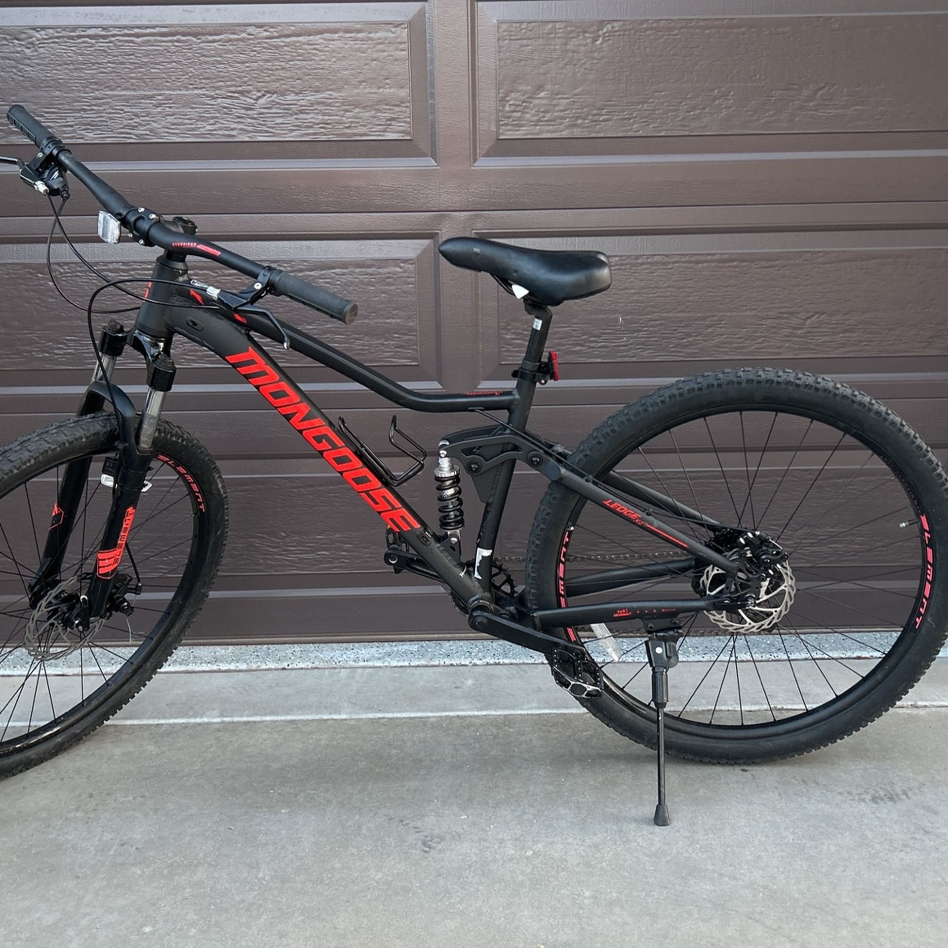 29 inch mongoose mountain bike for Sale in Phoenix, AZ - OfferUp