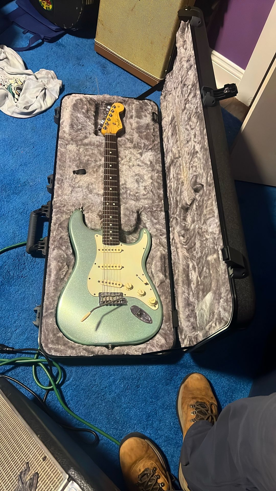 Fender pro 2 strat for Sale in Glen Allen, VA - OfferUp