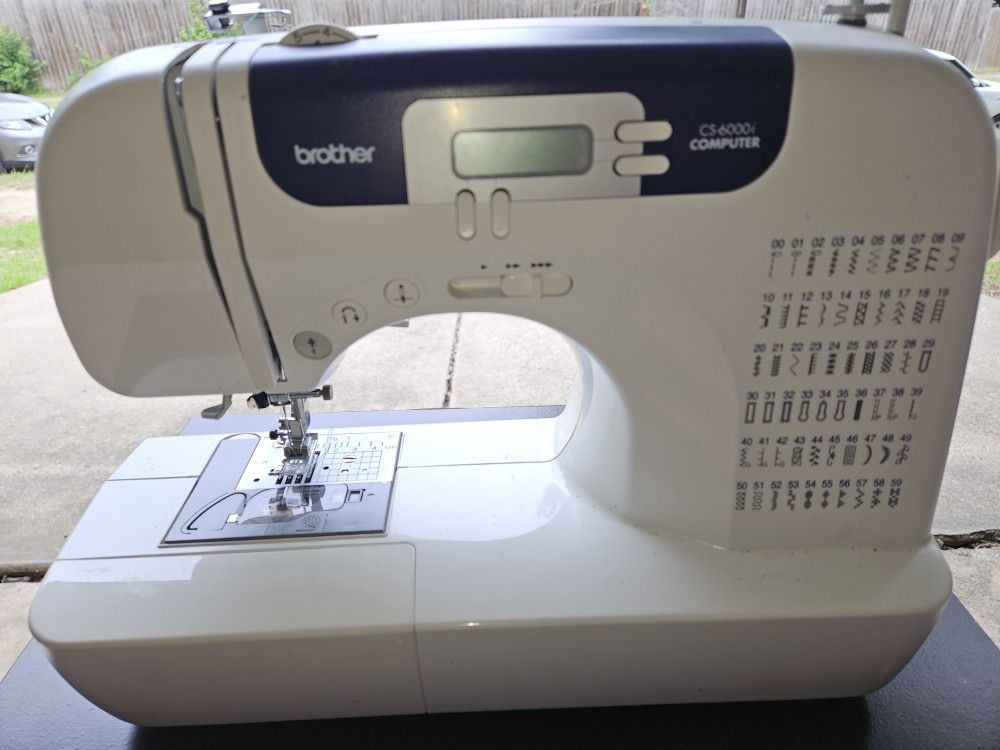Brother Sewing Machine CS-6000 for Sale in Cedar Hill, TX - OfferUp