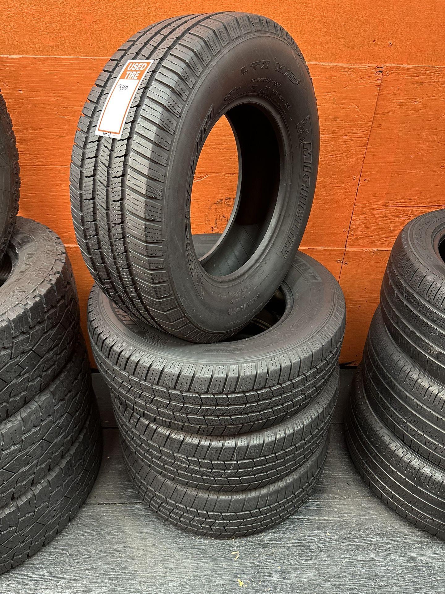 245/70R16 Michelin Defender LTX Full Tire Set for Sale in Arlington, TX ...