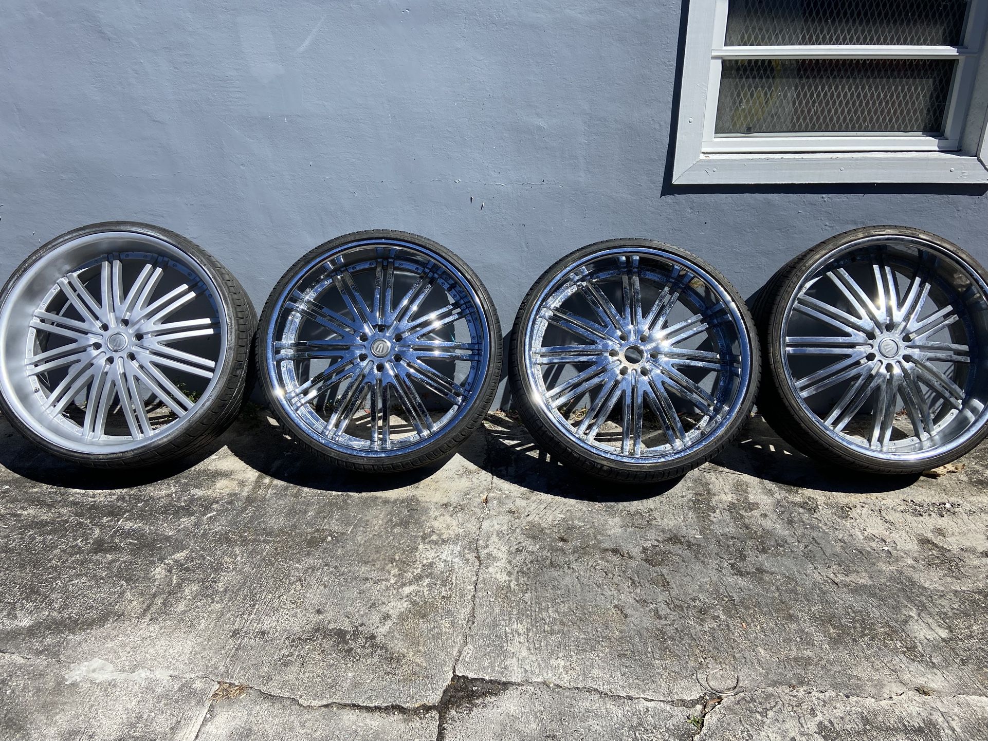28 Inch 6 Lug Rim for Sale in Miami, FL - OfferUp