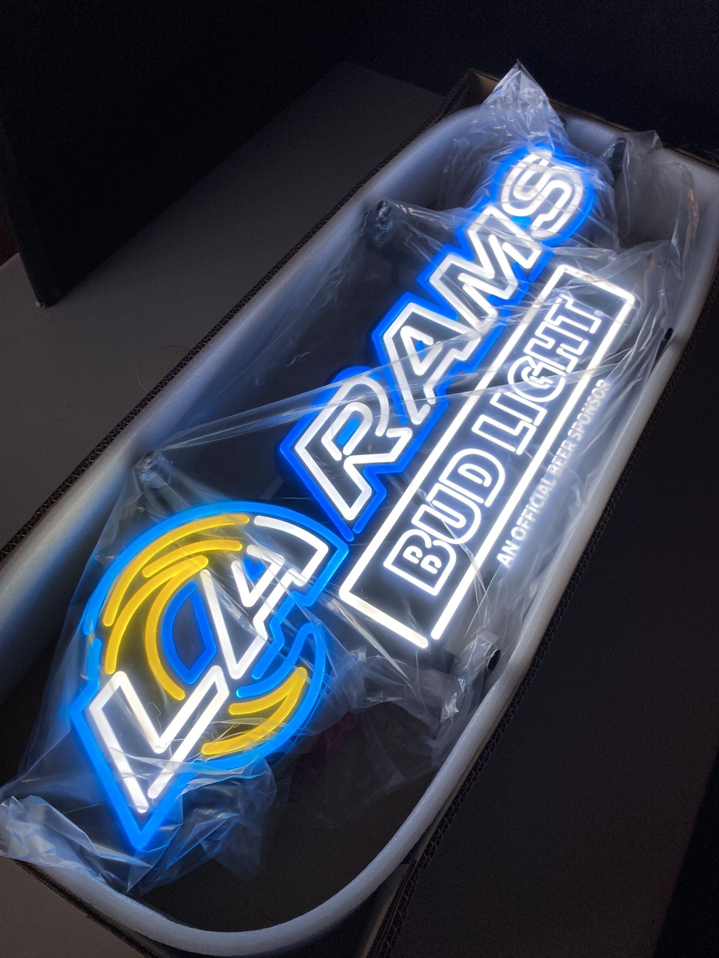 New Bud Light Rams NFL Led Beer Sign Bar Light Neo Neon for Sale in ...