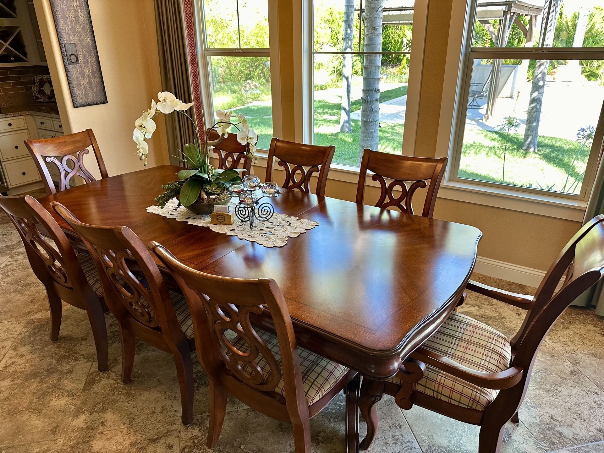Solid Wood Dining Table and Chairs for Sale in Murrieta, CA - OfferUp