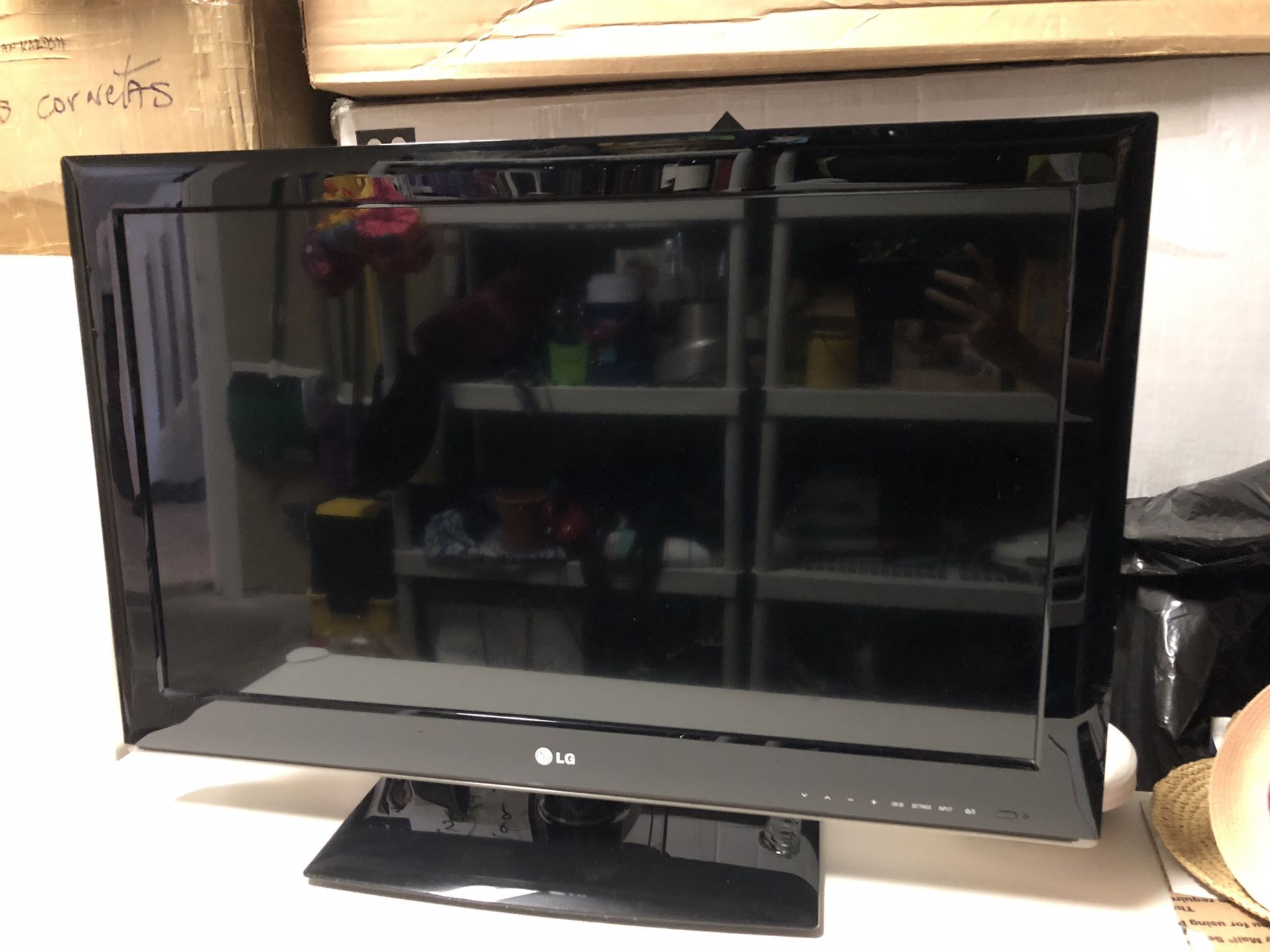 TV LG 36” for Sale in Miami, FL - OfferUp