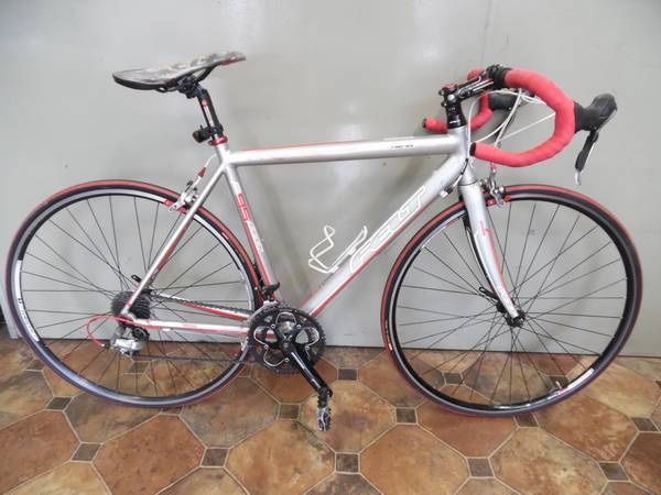 Felt F95 Road Bike Size 54cm - $450 for Sale in East Compton, CA - OfferUp