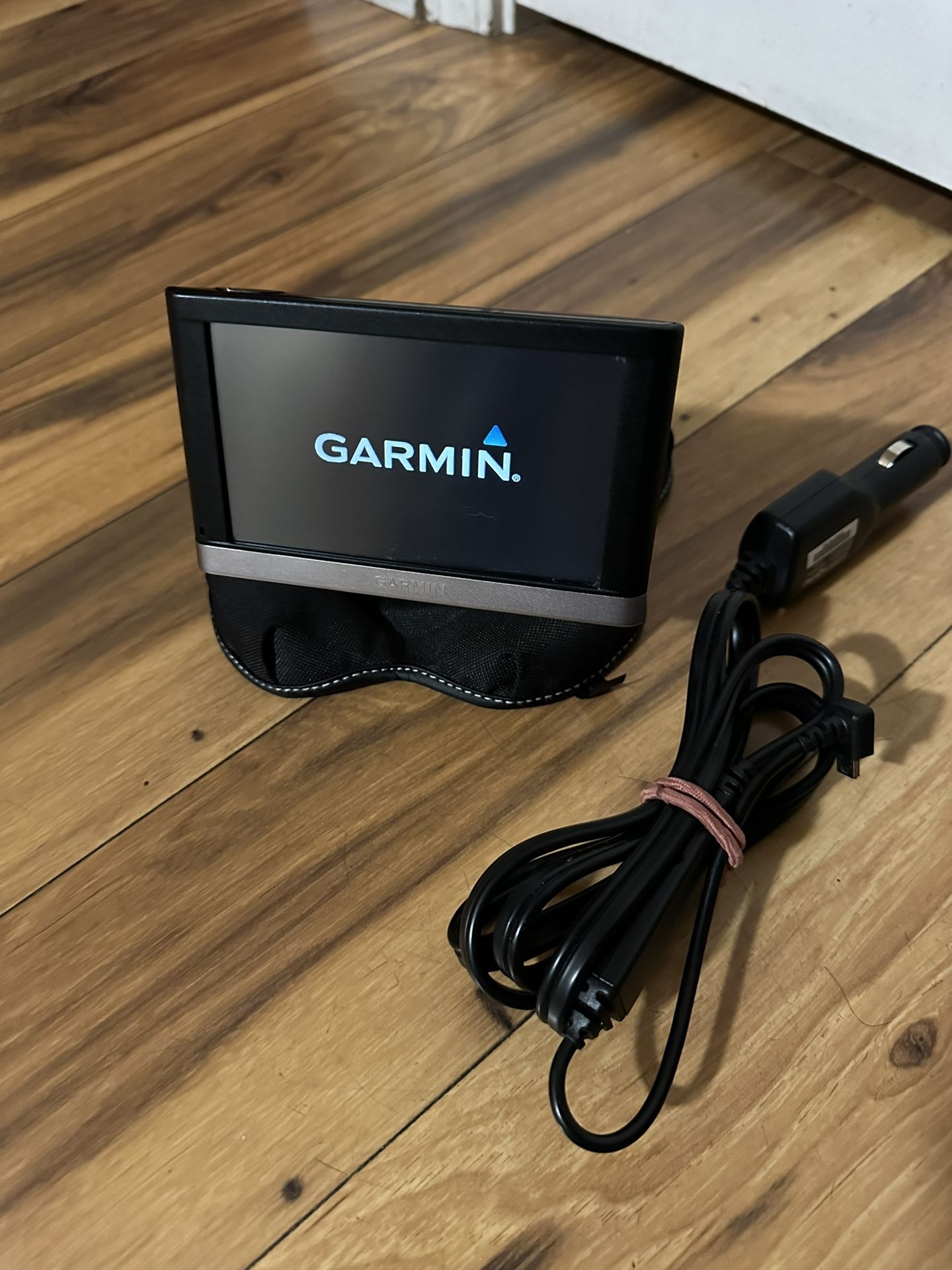 Garmin Nuvi Auto Gps With HD Traffic Receiver Cable for Sale in Nipomo ...