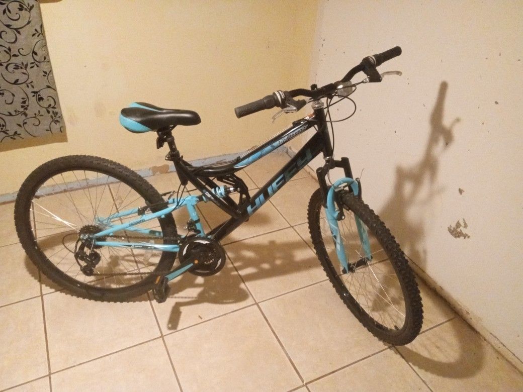 Huffy Women's 26"Trail Runner Mountain Bike Off Road Trail Tires 18 ...