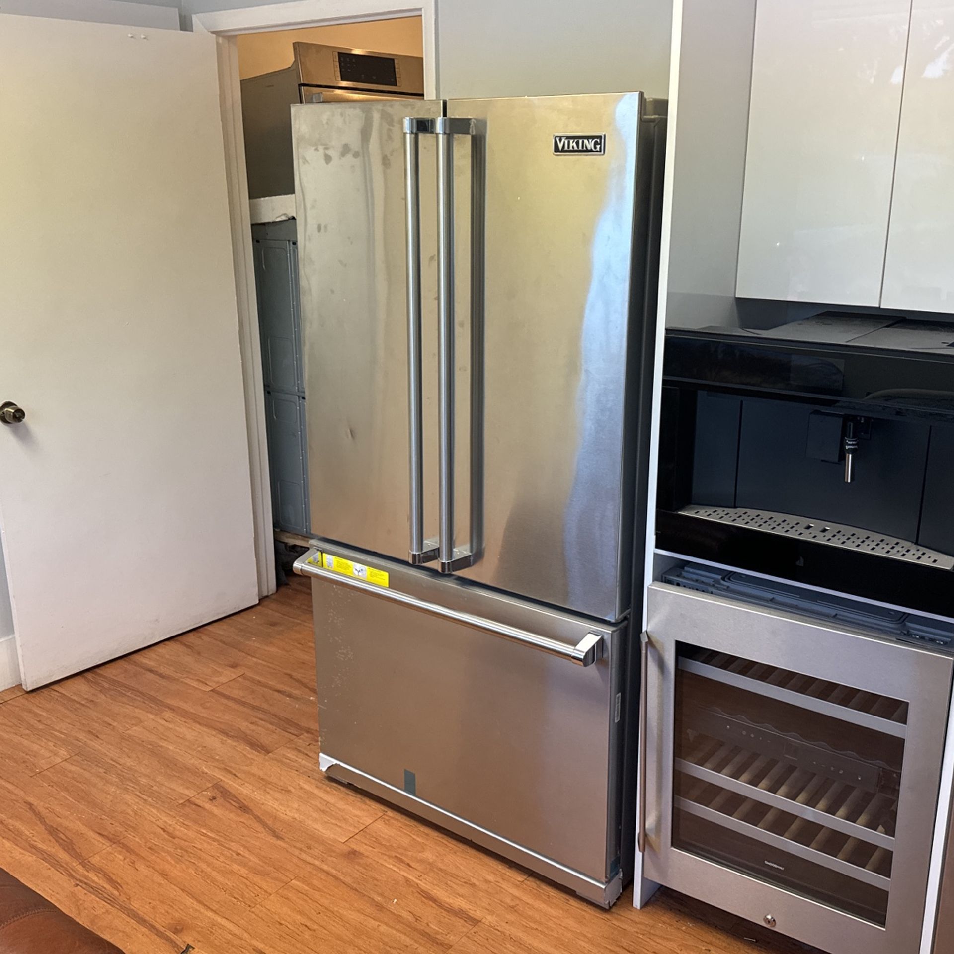 VIKING REFRIGERATOR 36” for Sale in Deerfield Beach, FL - OfferUp