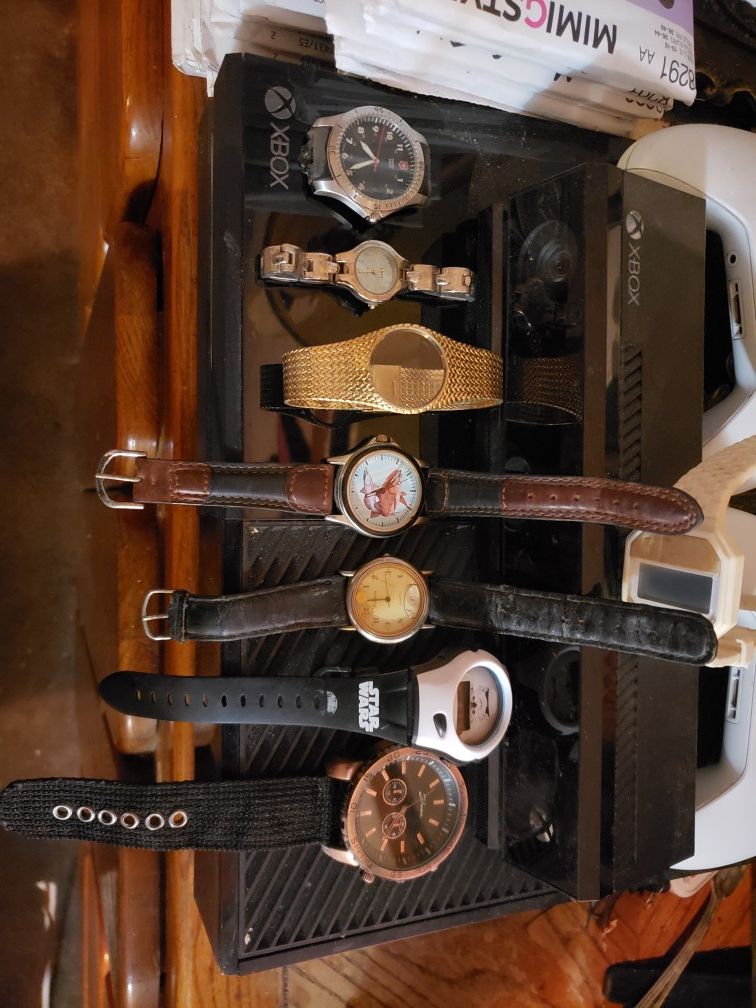 Watch Lot Of 8 Pieces for Sale in Sanford, FL - OfferUp