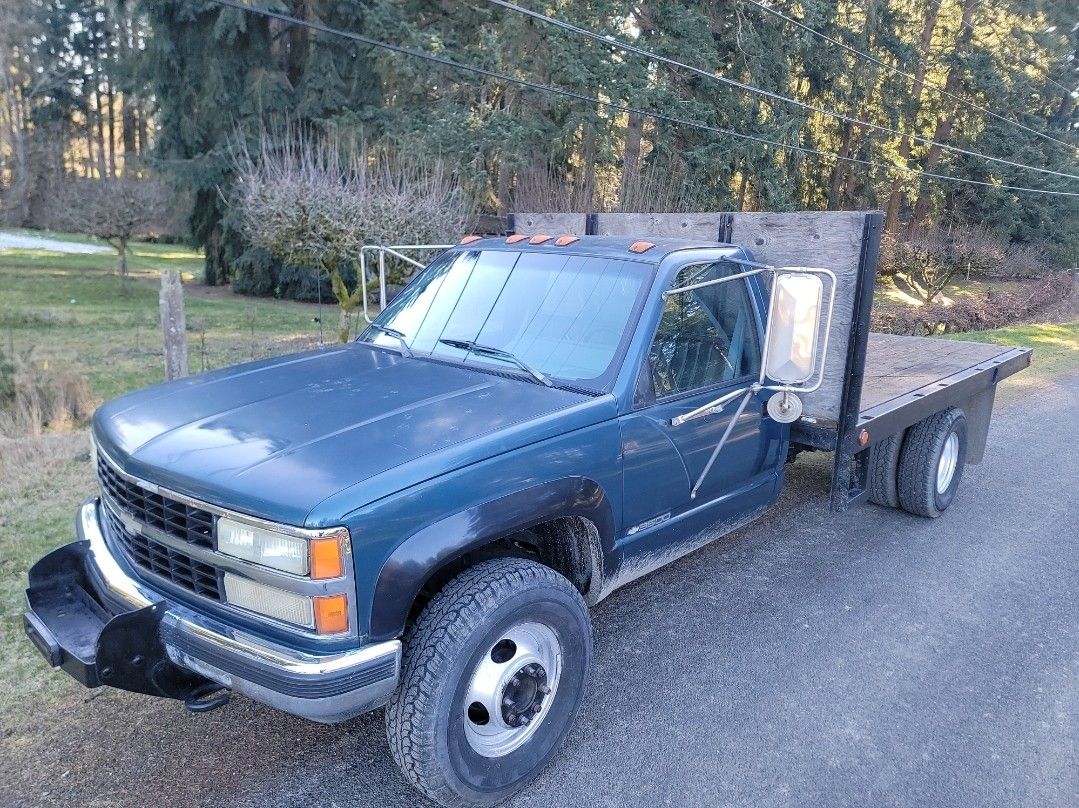 Chevrolet K3500 4x4 Dually Flatbed for Sale in Tacoma, WA - OfferUp