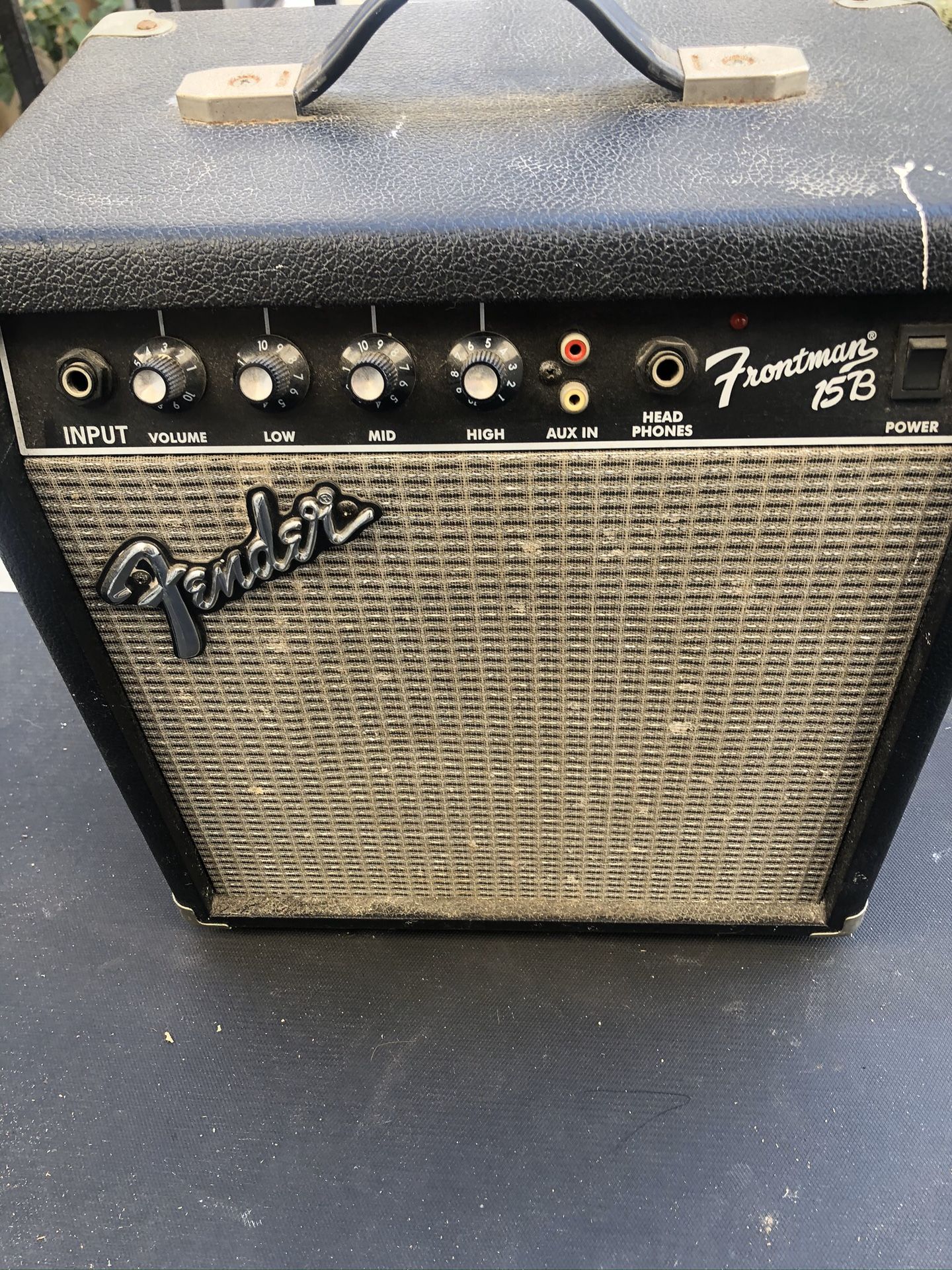 Fender Frontman 15B Electric Guitar Amplifier for Sale in Ventura, CA ...