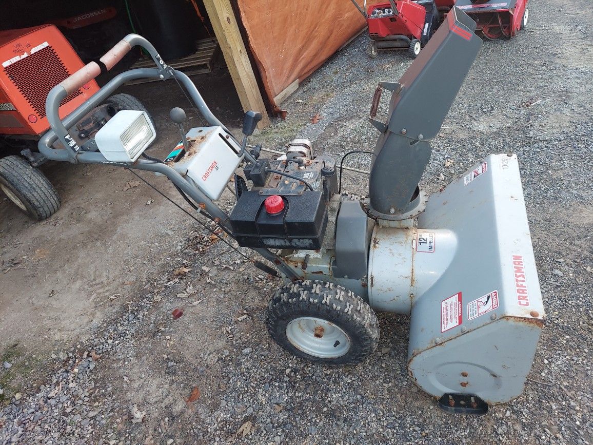 Craftsman 2 Stage Snowblower for Sale in Lykens, PA - OfferUp