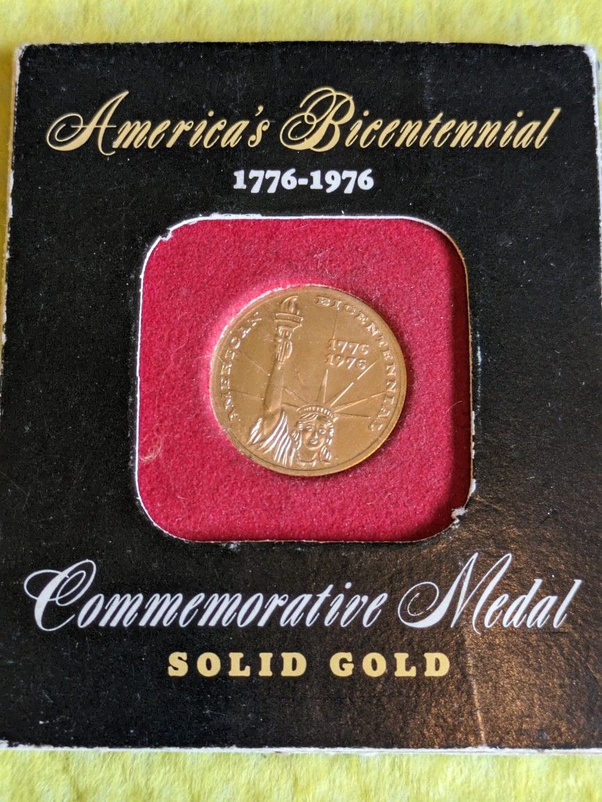 1976 Commemorative Bicentennial Gold Coin for Sale in Portland, OR ...