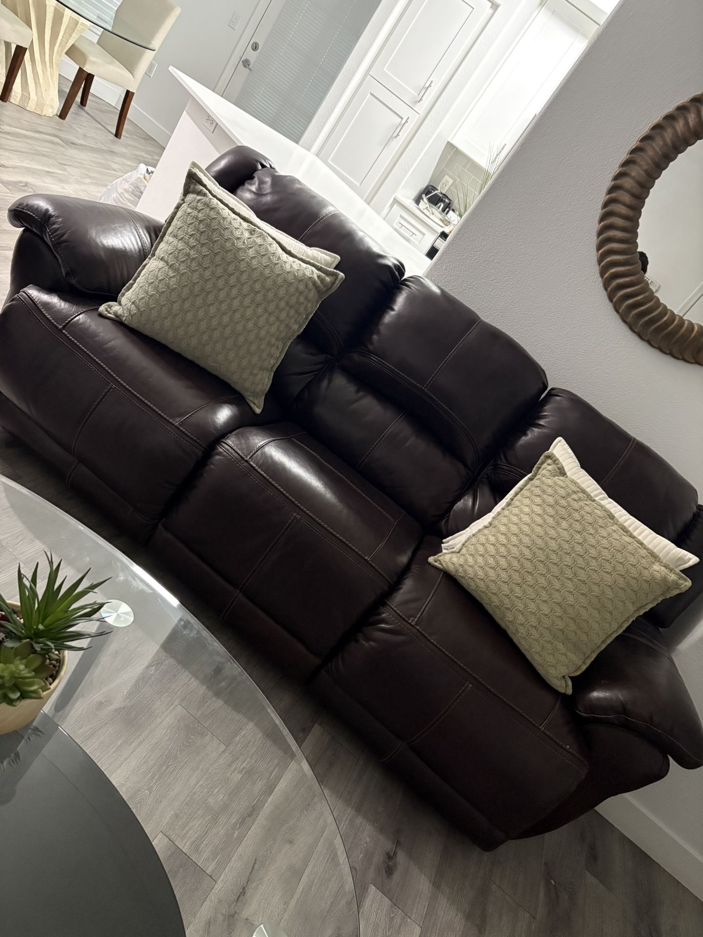 Free Couches for Sale in Glendale, AZ - OfferUp