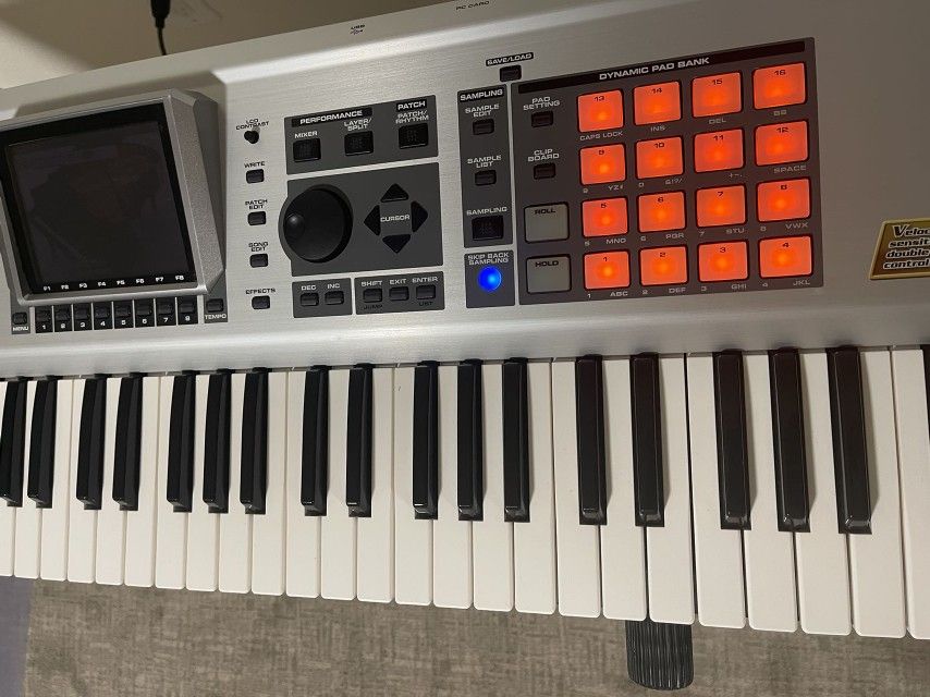 Roland Fantom X7 Digital Synth Piano 76 Keys With Extras for Sale in ...