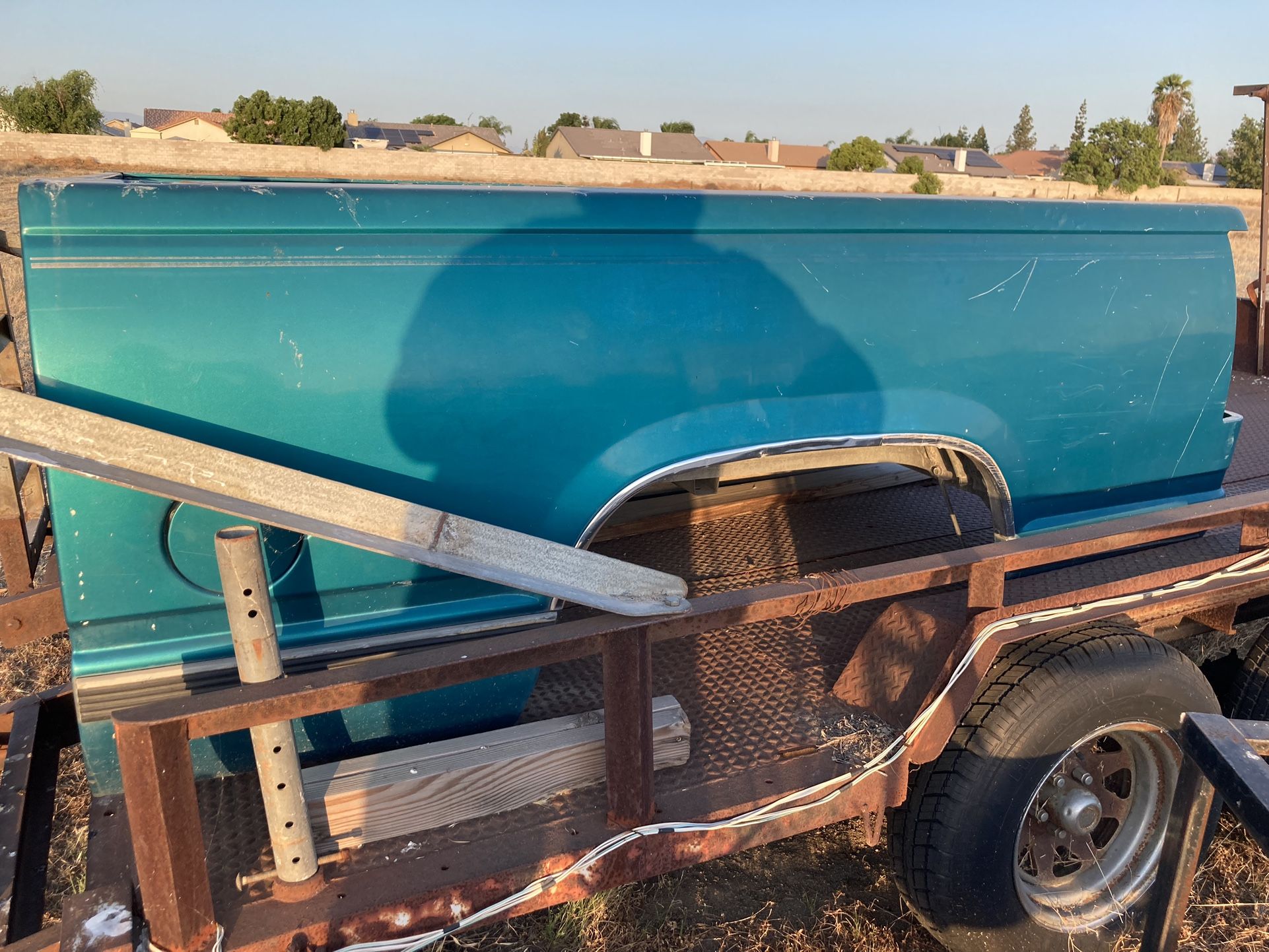 GMC CHEVY Short Bed Fleet side for Sale in Bakersfield, CA - OfferUp