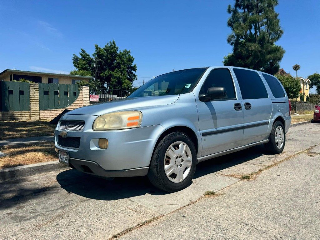 2007 Chevrolet Uplander for Sale in Los Angeles, CA - OfferUp