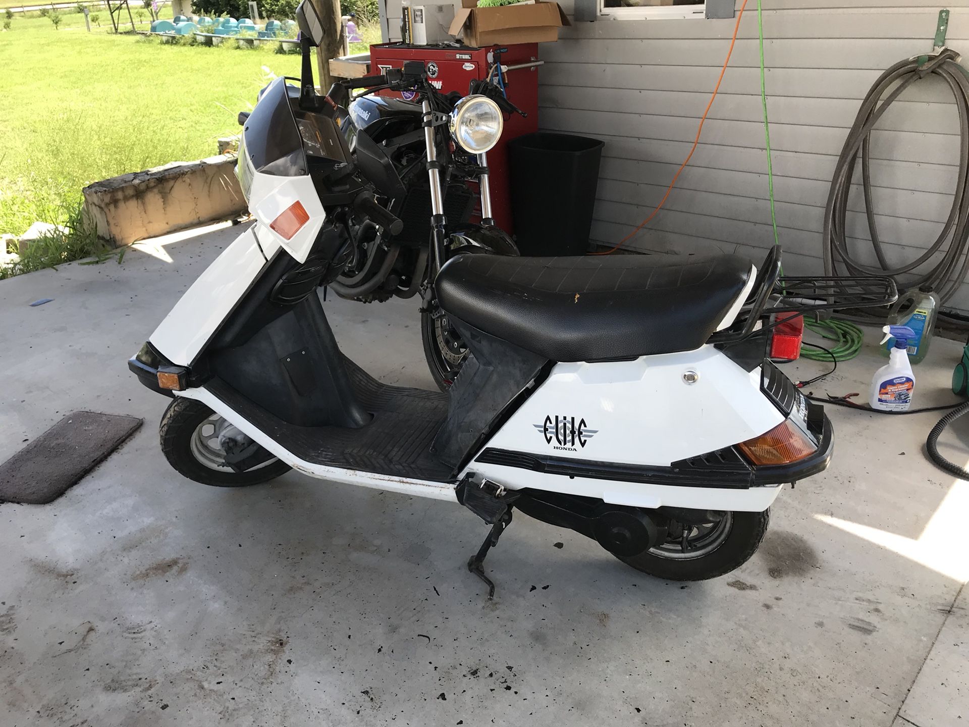 90s Moped