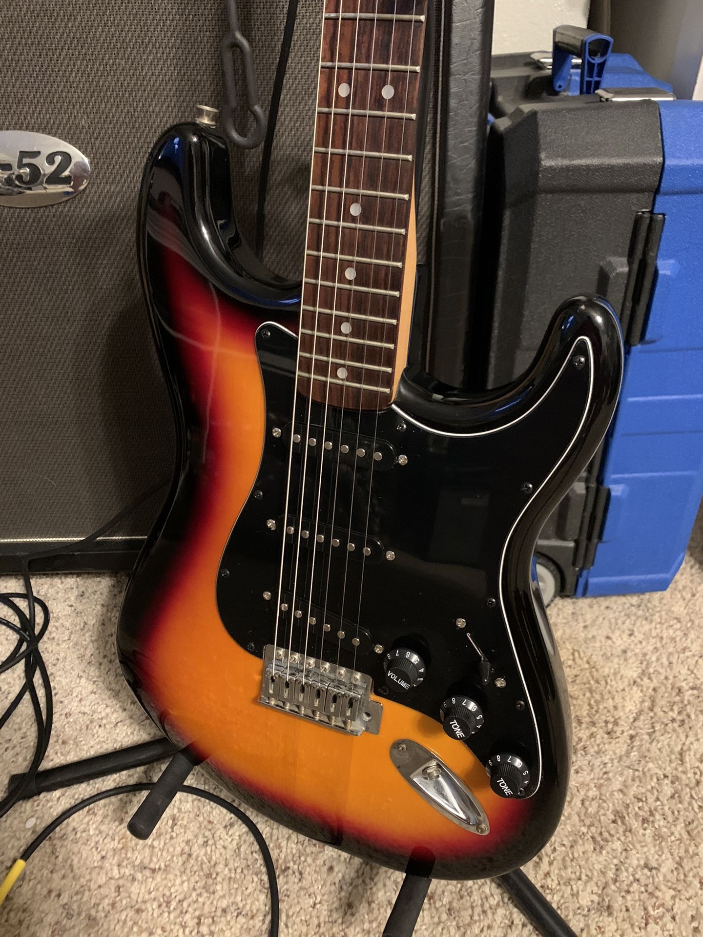 2004 Fender Arrowhead Starcaster Stratocaster / Strat Electric Guitar ...
