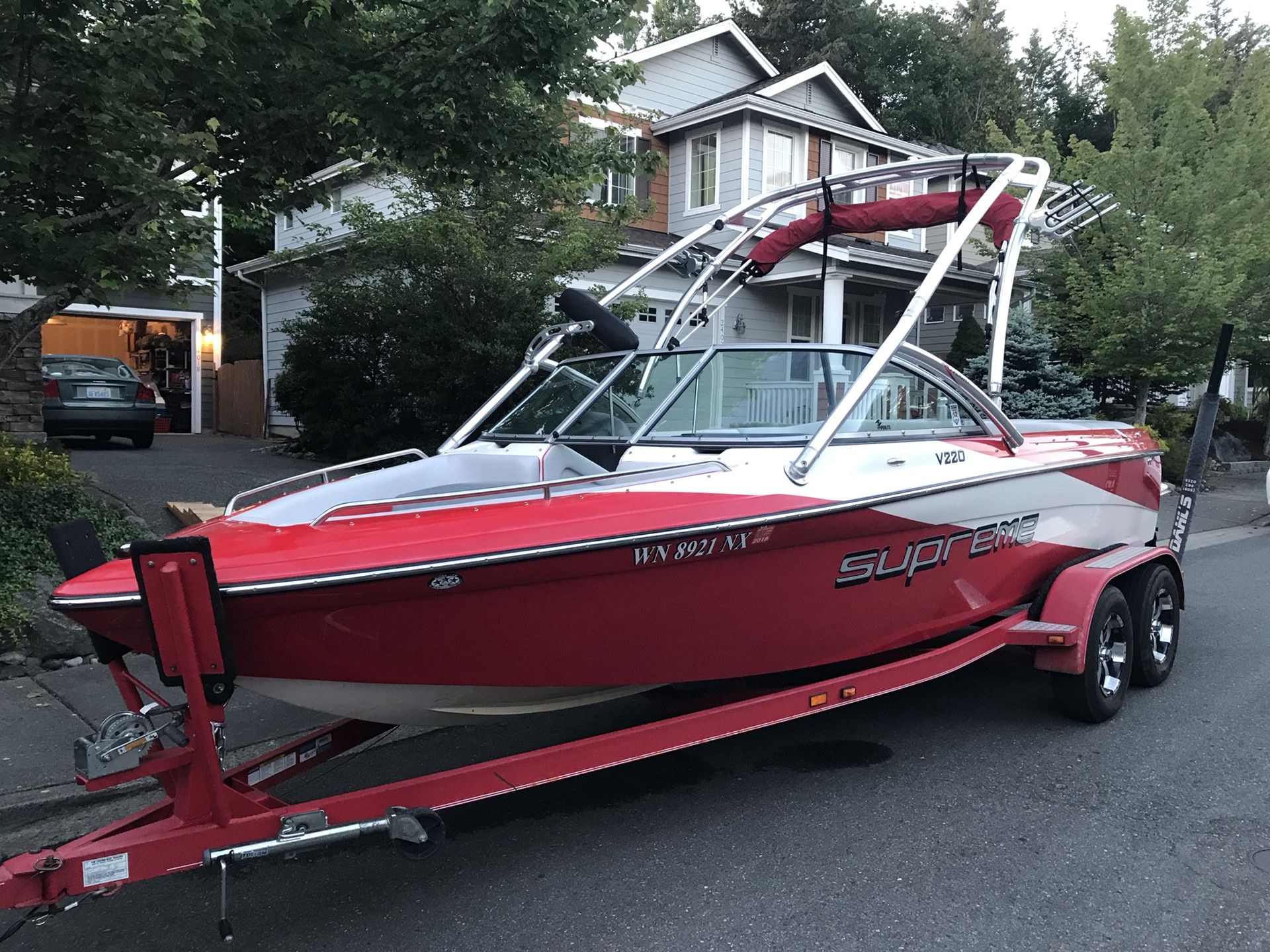 Sky Ski Supreme V220 ski surf wake boat ! for Sale in Issaquah, WA ...