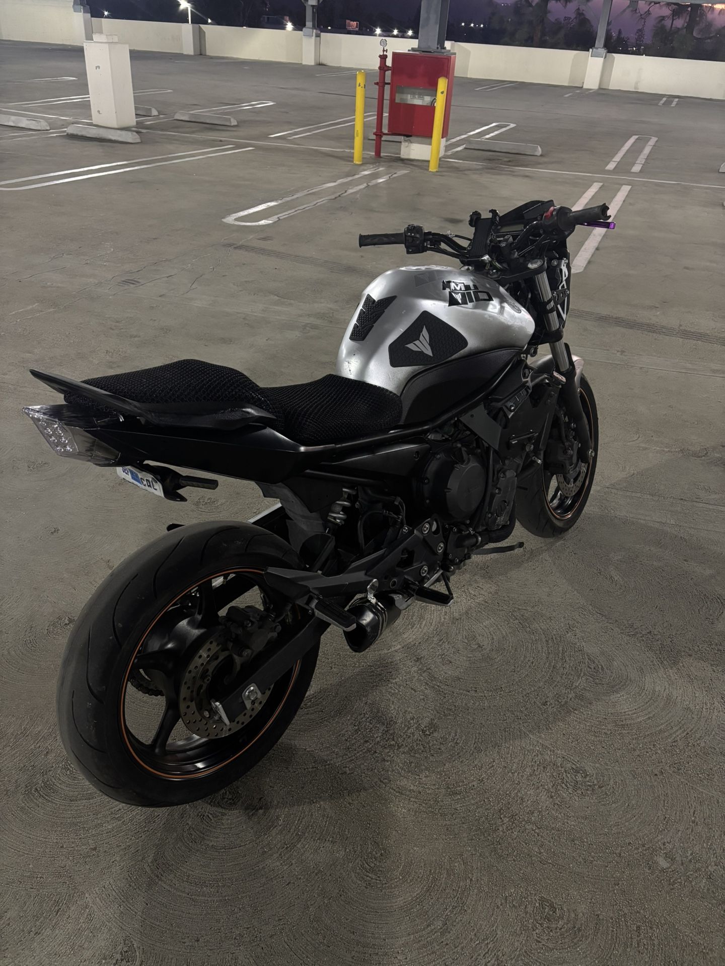 2011 Yamaha Fz600 for Sale in Riverside, CA - OfferUp