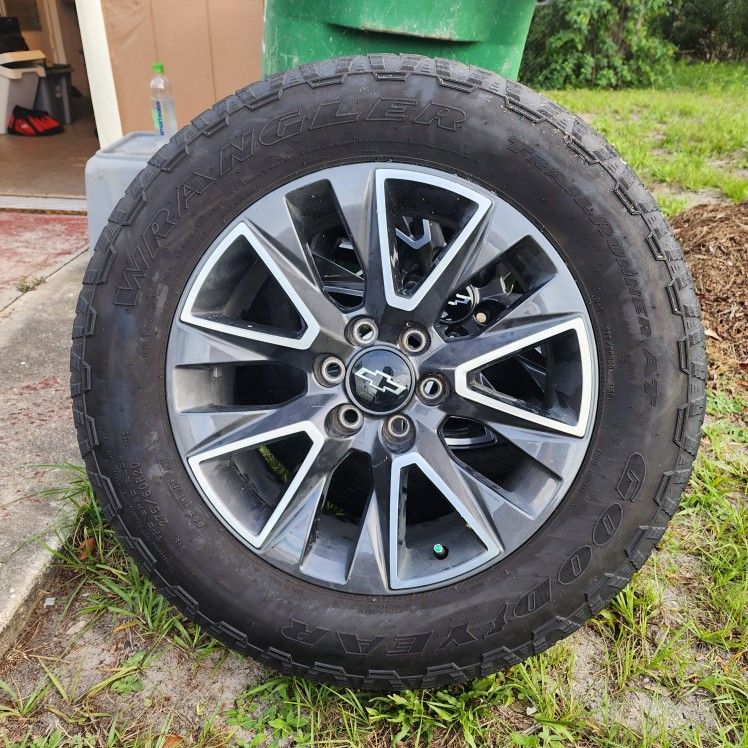2022 Chevy Tahoe Z71 Wheels for Sale in Deltona, FL - OfferUp