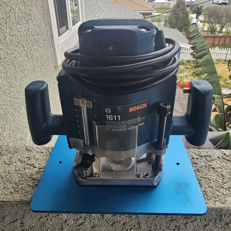 Bosch 1611 Plunge Router Tool Works Great Little Use for Sale in Westminster CA OfferUp
