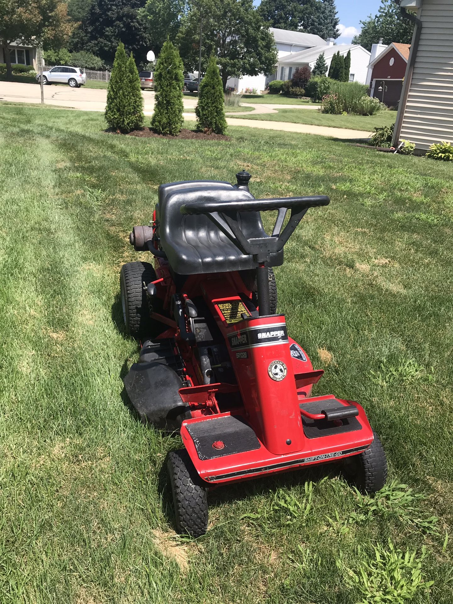 Riding lawn mower snapper SR1028 for Sale in Naperville, IL - OfferUp