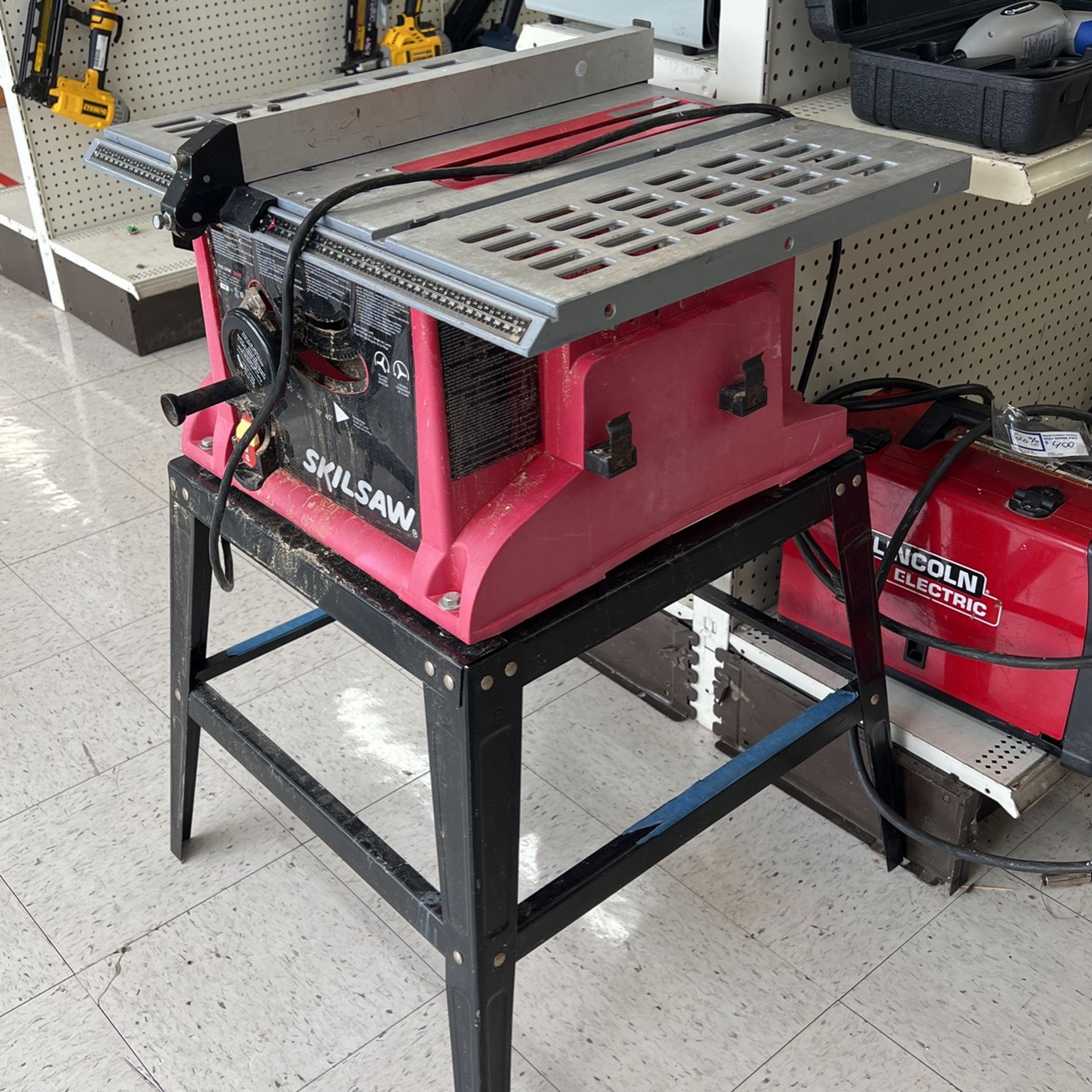 Skil Table Saw 3310 for Sale in Houston TX OfferUp
