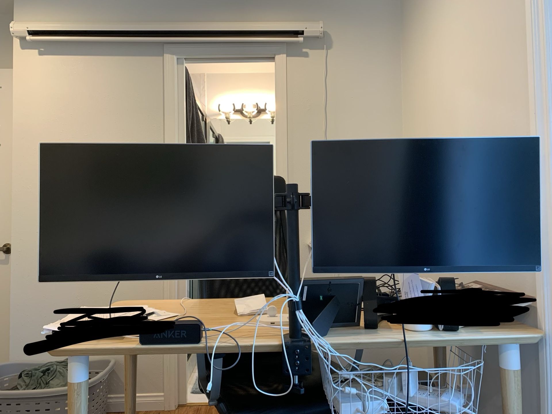 Dual LG 27” 4K USB Type-C monitor setup with mount for Sale in San ...