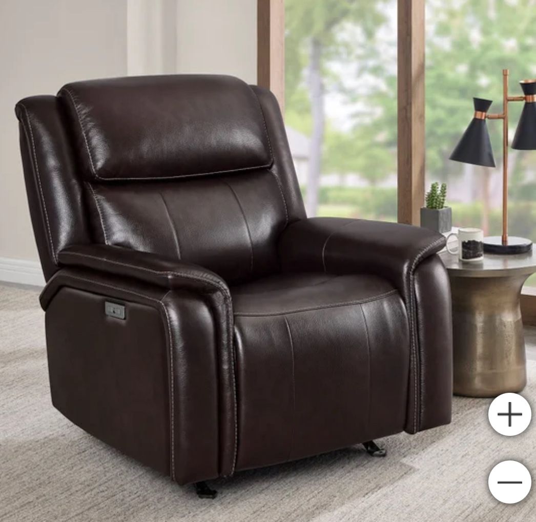Brown Leather Recliner To Quality for Sale in Miami, FL - OfferUp