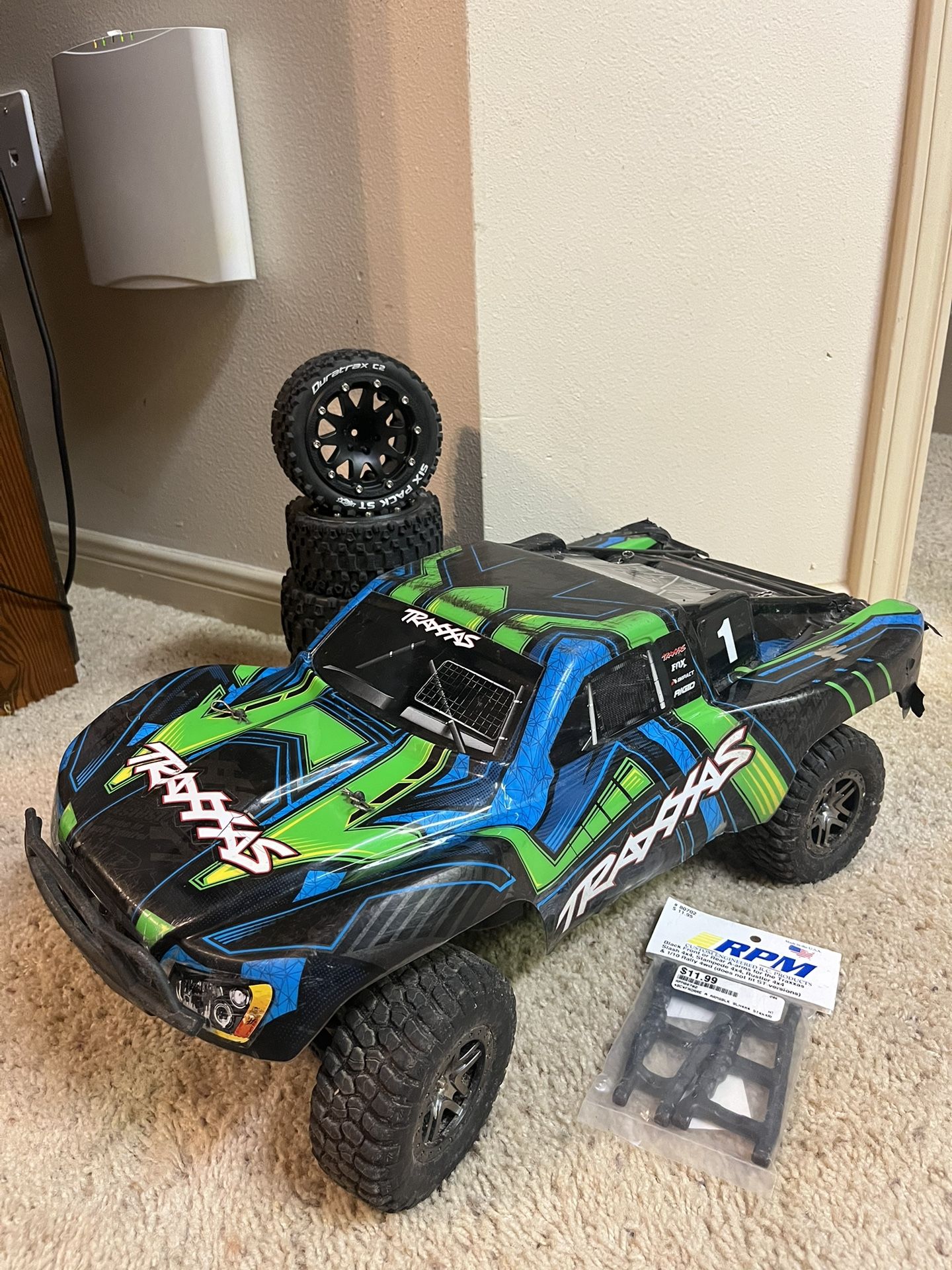 Traxxas Slash 4x4 Ultimate Vxl-3s Brushless With Brand New Wheels RPM ...