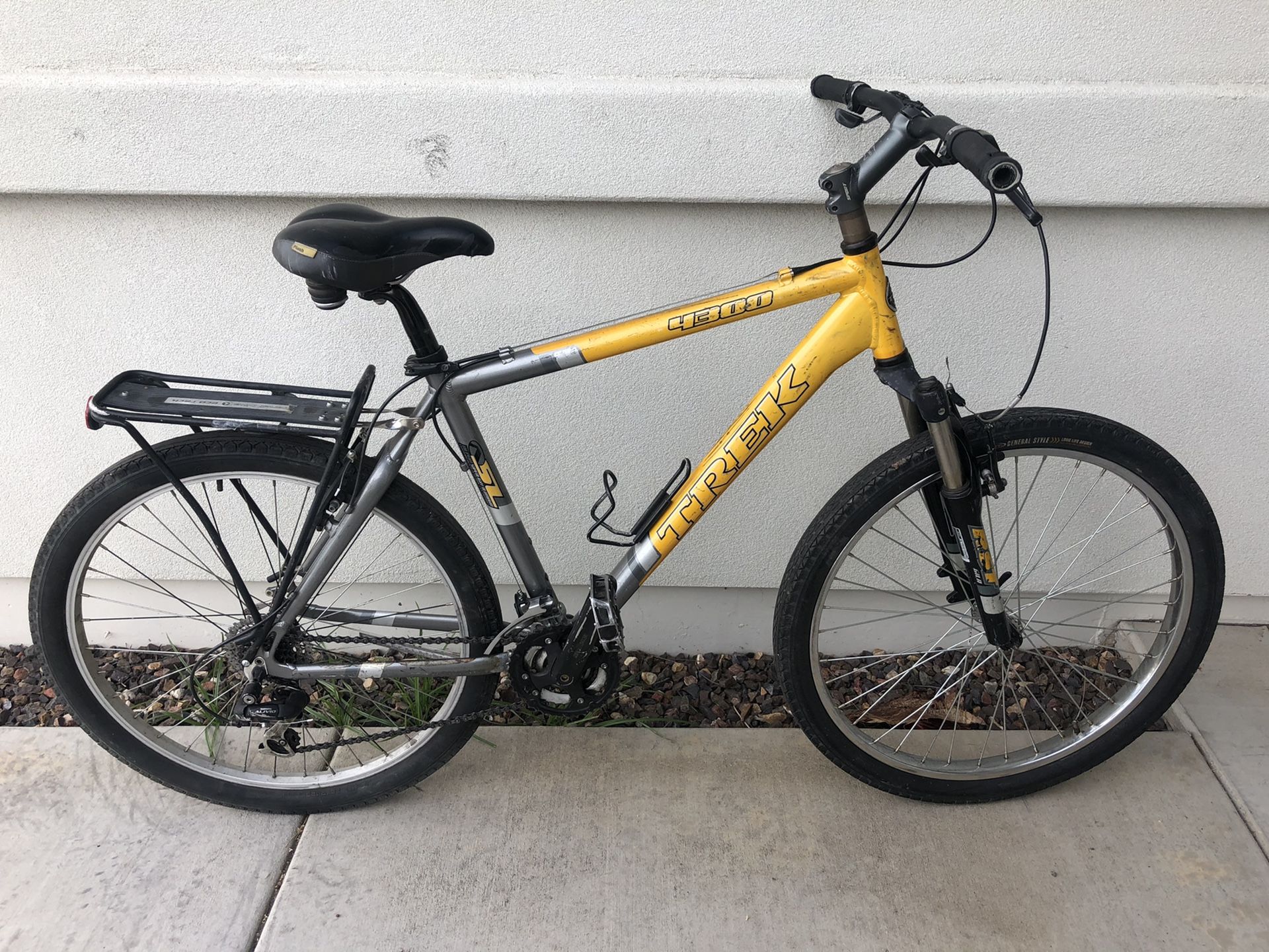 Trek 4300 Mountain Bike-READ AD FIRST for Sale in Phoenix, AZ - OfferUp