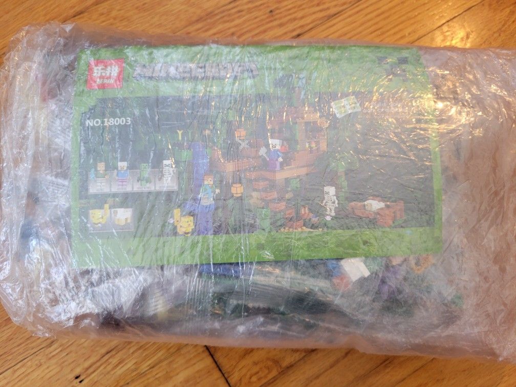 Lepin Minecraft The Jungle Tree House