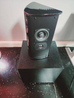 Definitive Technology SR9080 for Sale in Sacramento, CA - OfferUp