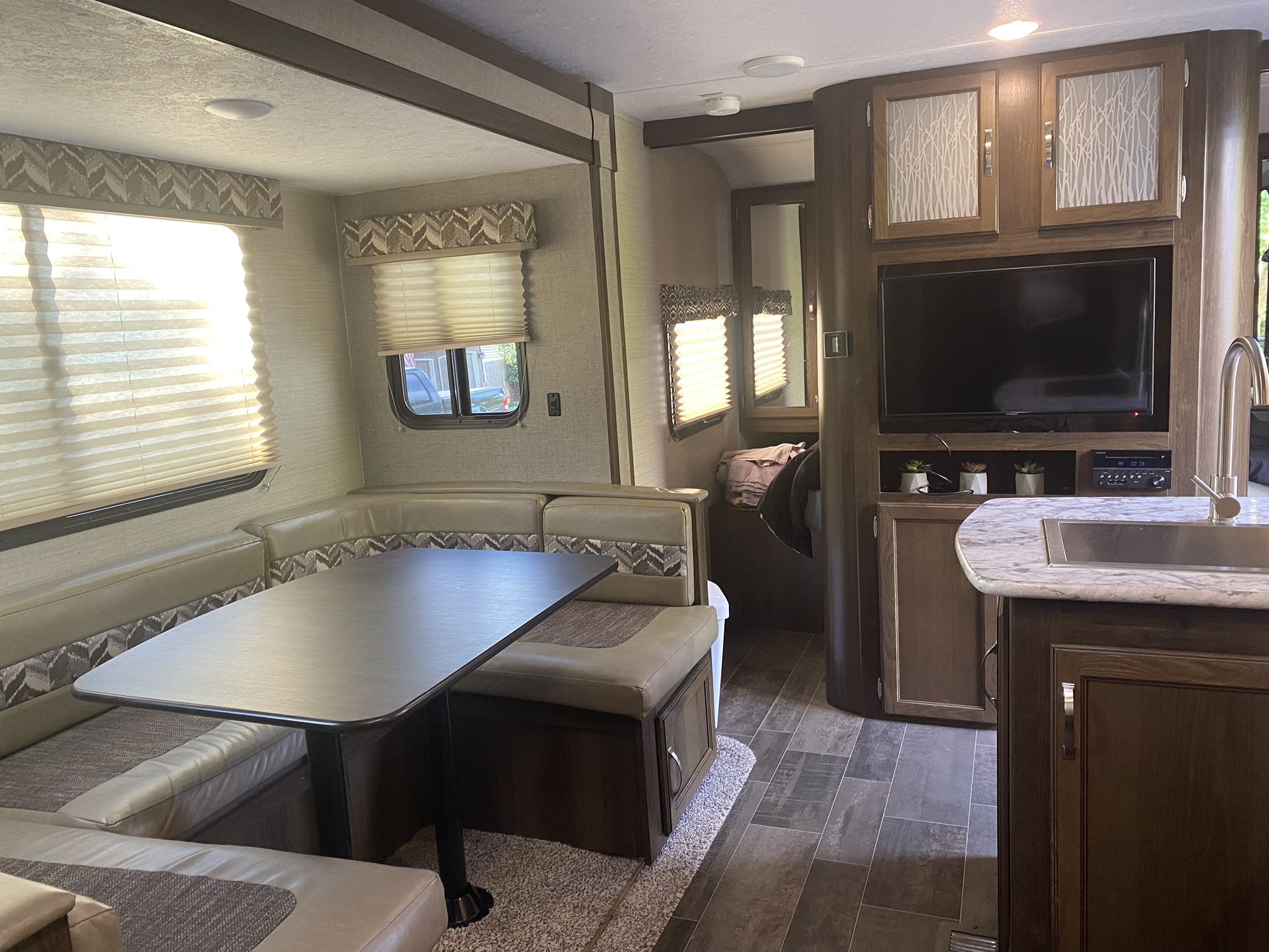 Keystone Bullet 243BHS for Sale in Snohomish, WA - OfferUp